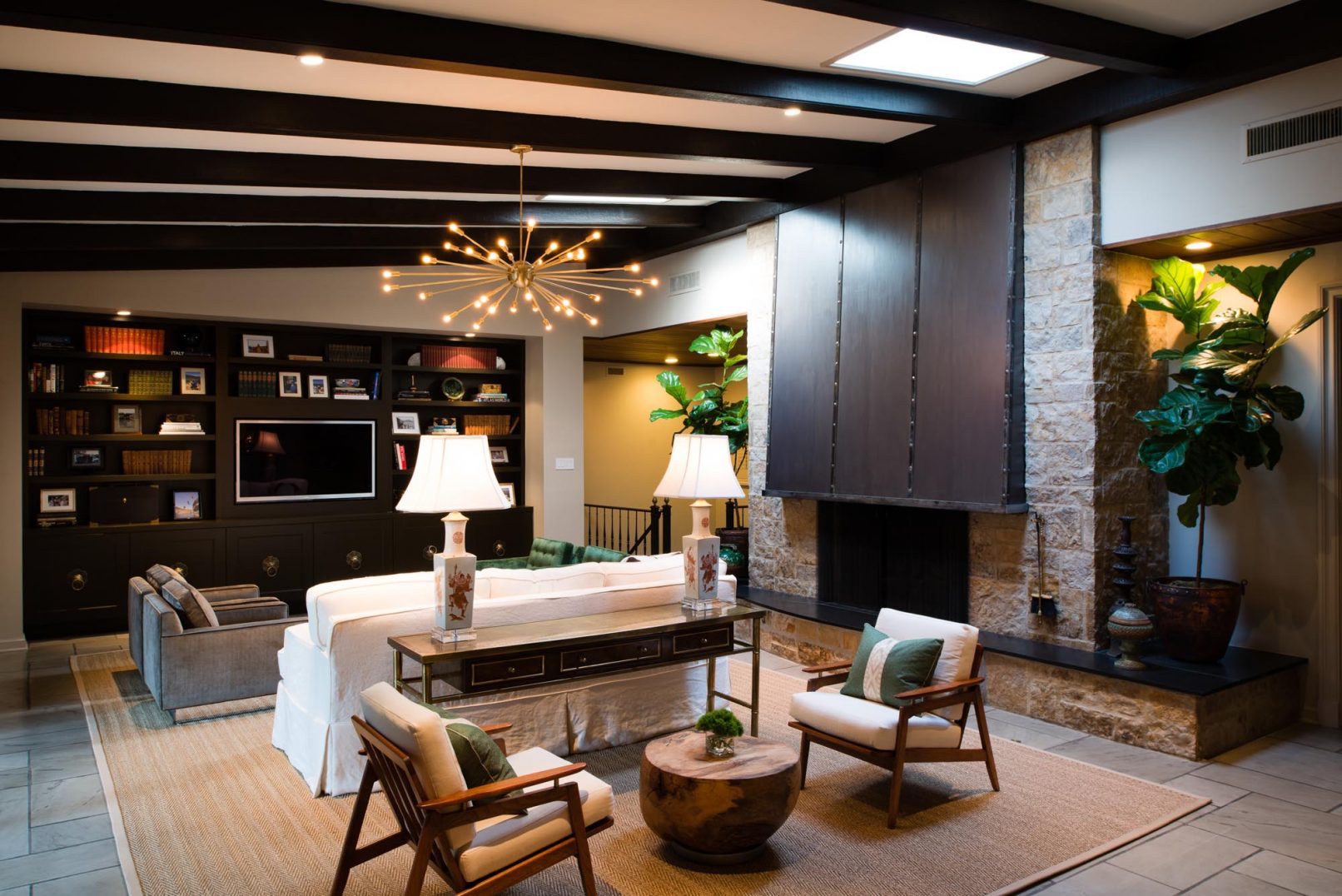 Modern Mix - M • Interiors