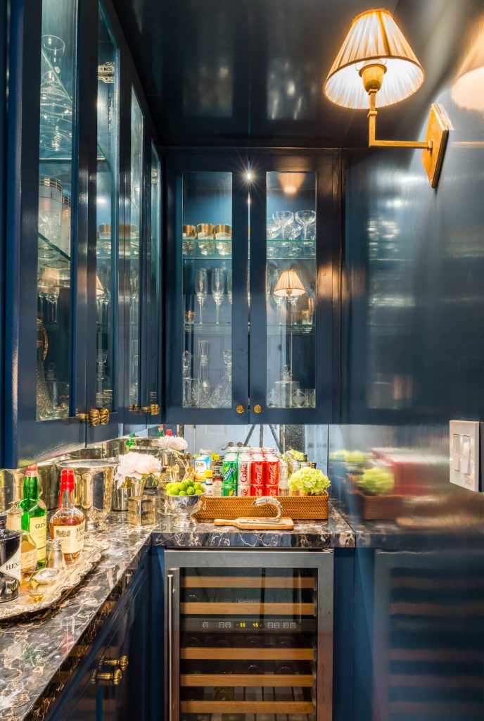 Traditional Estate - M • Interiors