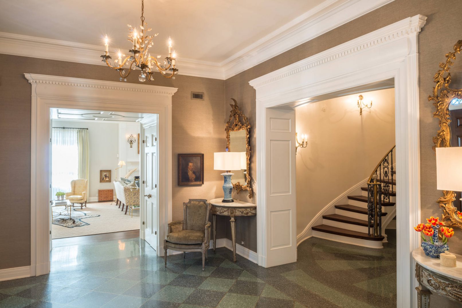 Traditional Estate - M • Interiors